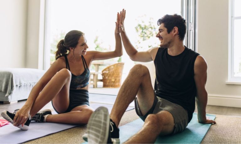 Salle de sport en duo : les avantages de faire du sport à deux